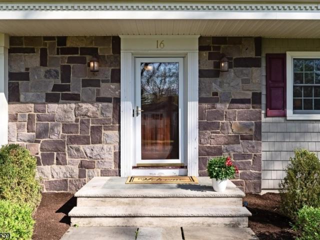 16 Crestview Ter, Morristown, NJ 07960 | MLS #4023 | Compass