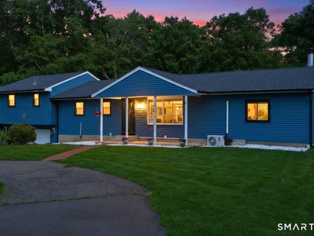 16 Crestview Ter, Wallingford, CT 06492