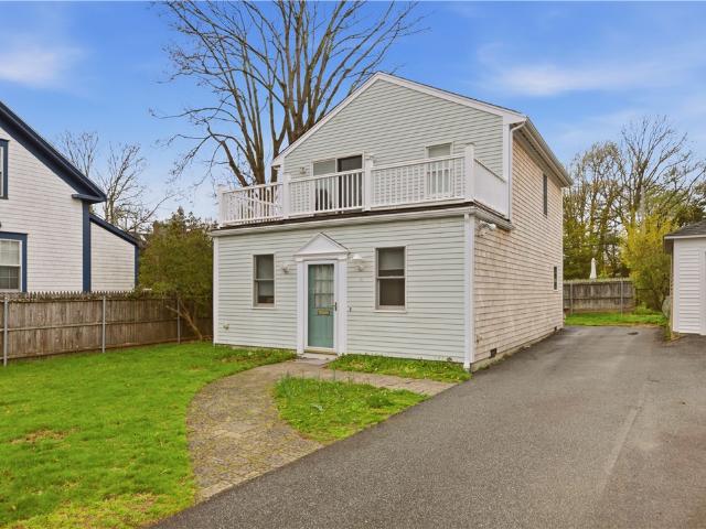 16 Cummings Rd, Newport, RI 02840 | MLS #1411 | Compass