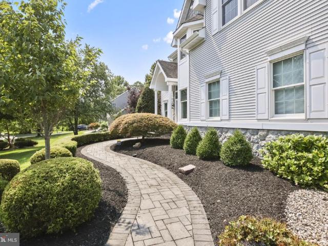 16 Cummings Road