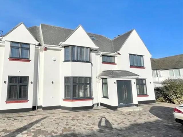 16 Deacons Hill Road, Borehamwood, WD6 3LH, United Kingdom | 6 bed house for rent #167549799 | Rentberry