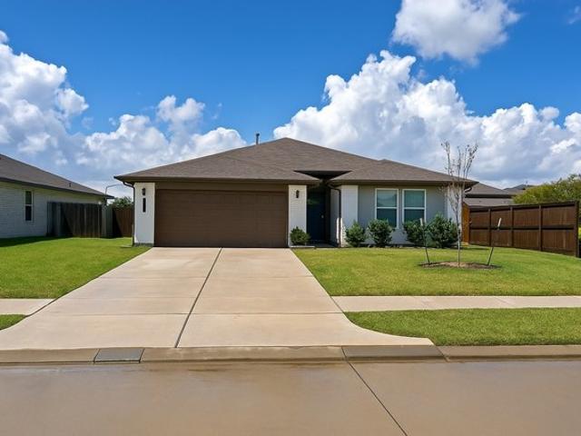 16 Desert Spring Ln, Manvel, TX 77578