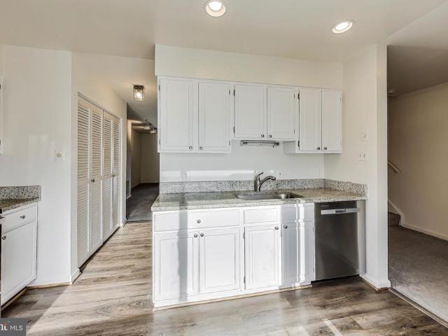 16 Dudley Court # 7