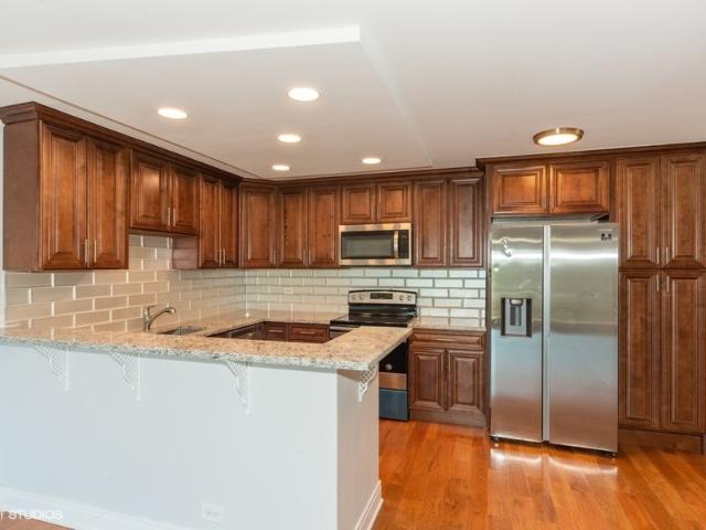 16 E Old Willow Road # 206 S