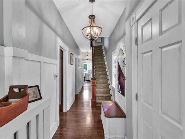 16 E. Gaskill Ave