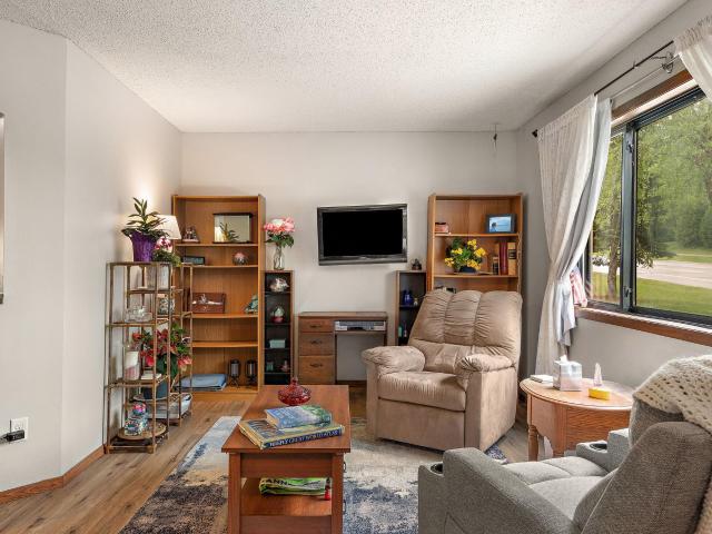 16 E 13th Street