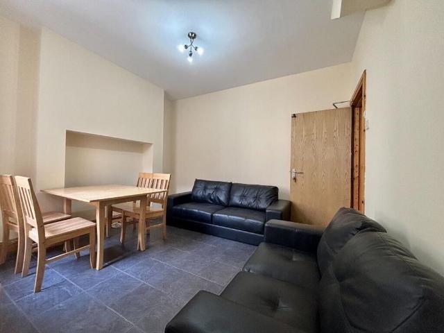 16 Eblana Street, Belfast, BT7 1LF