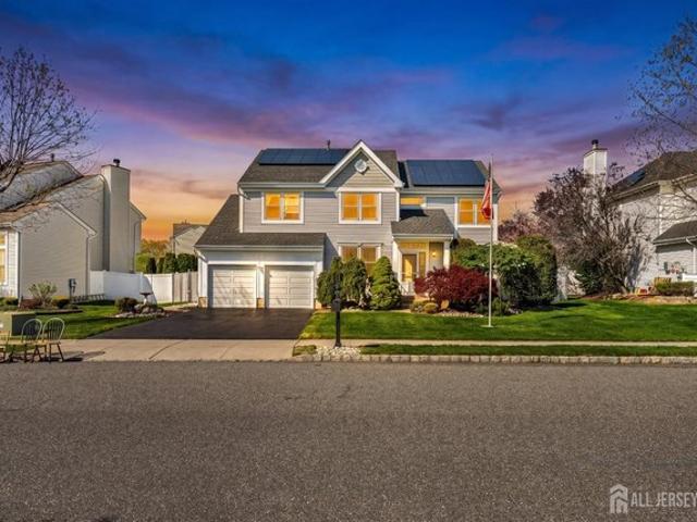 16 Edinburg Cir, Old Bridge, NJ 07747