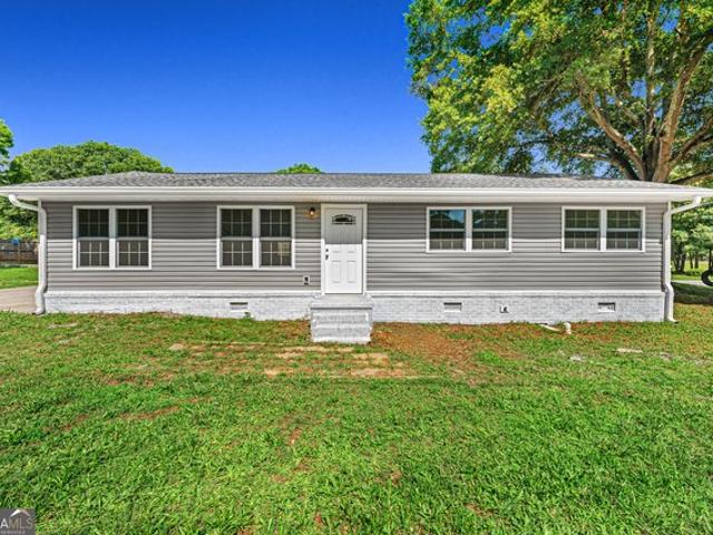16 Elm St, Hartwell, GA 30643