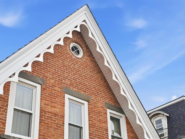 16 Elizabeth Street