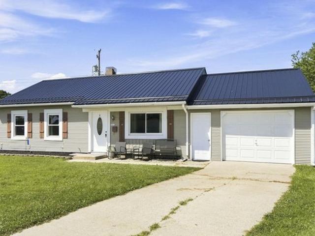 16 Emerald Ln, Huntington, IN 46750