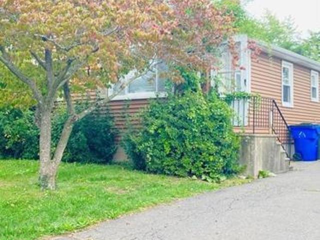 16 Fairfax Ave, West Hartford, CT 06119 in West Hartford, Connecticut