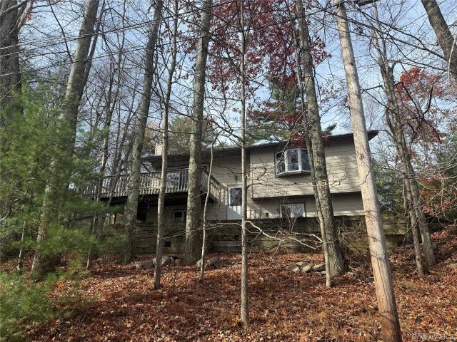 16 Fairway Drive