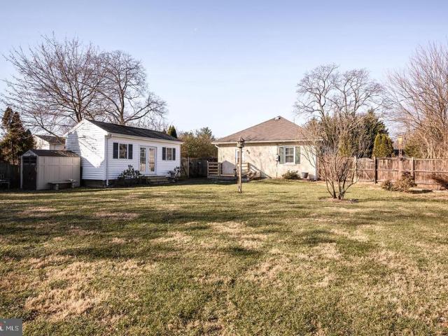 16 Fairview Street NW