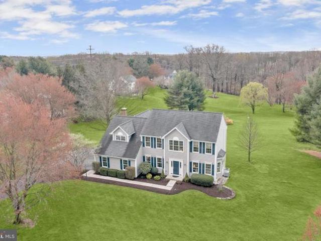 16 Farm Ridge Ct, Baldwin, MD 21013
