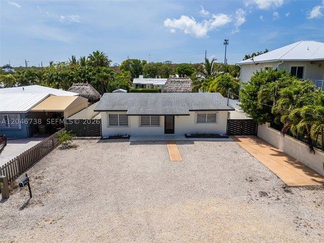 16 Fishermans Trl, Key Largo, FL 33037