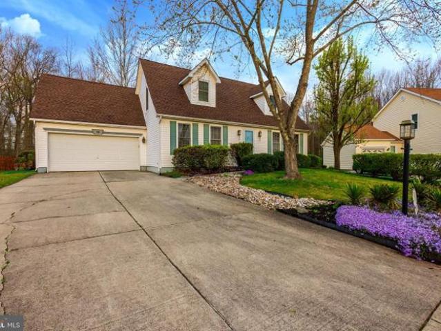 16 Fisler Dr, Clayton, NJ 08312