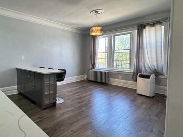 16 Forest St # 404