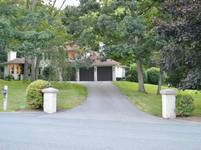 16 Fox Run Lane