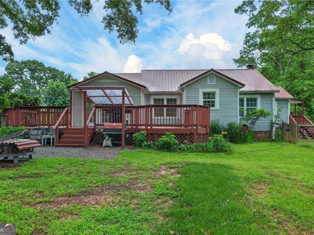 16 Garrett Avenue