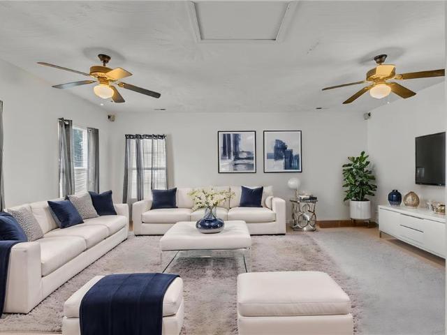 16 George CT