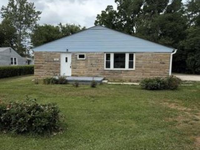 16 Glenda Dr, Plainfield, IN 46168