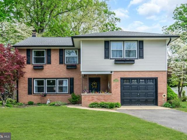 16 Glenolden Rd, Yardley, PA 19067