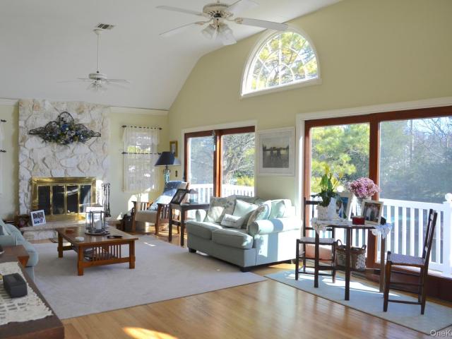 16 Grant Boulevard
