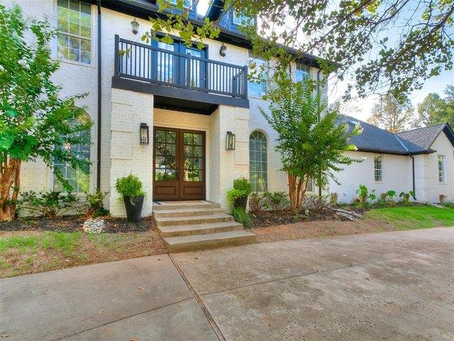 16 Greenmore Dr, Edmond, OK 73034