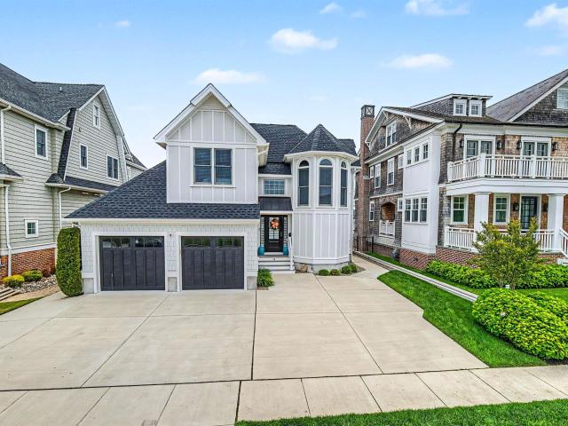 16 Grenada Ln