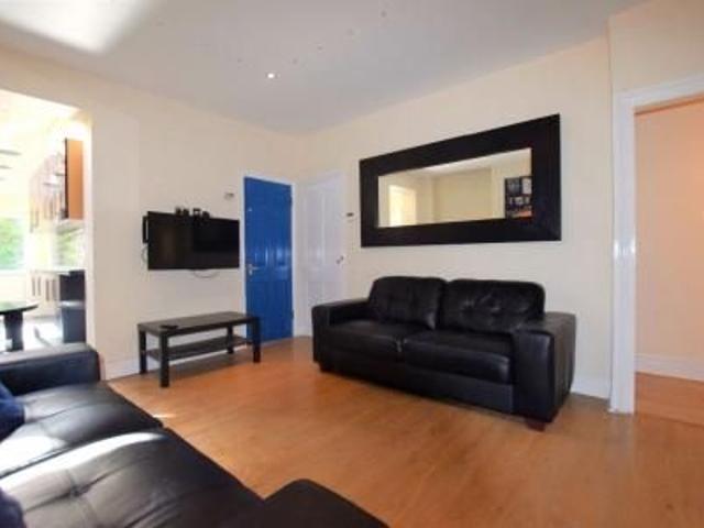 16 Guildford Road