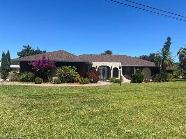 16 Hampton Ave, Lehigh Acres, FL 33936