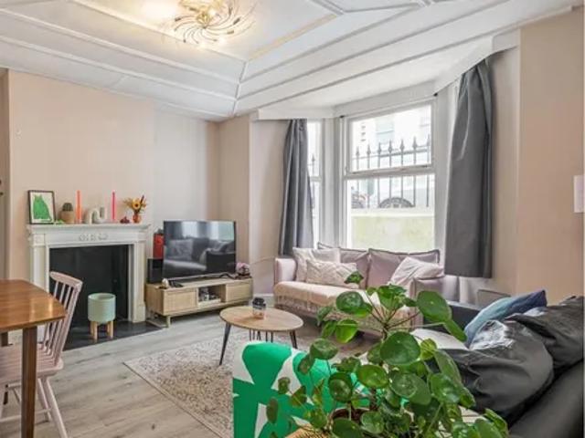 16 Haldon Road, London, SW18 1QB, United Kingdom | 1 bed apartment for rent #140396052 | Rentberry