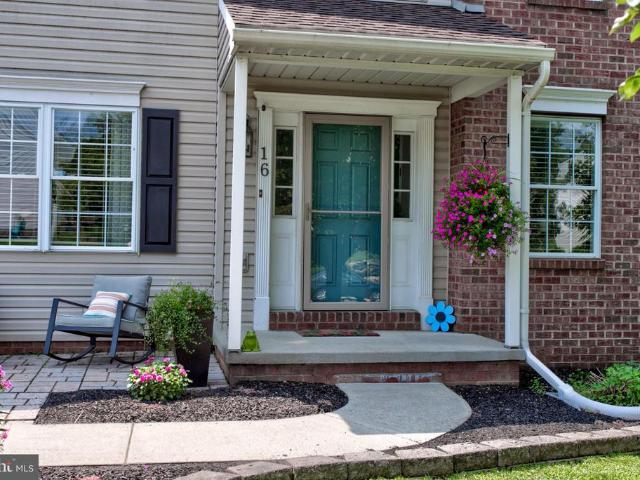 16 Hemlock Drive