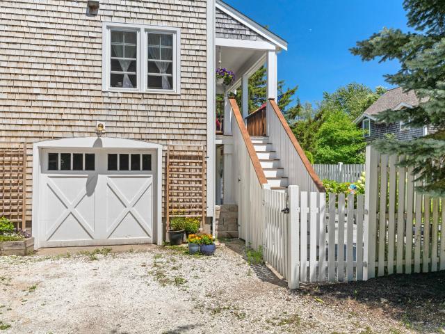16 Hensche Lane UNIT 16