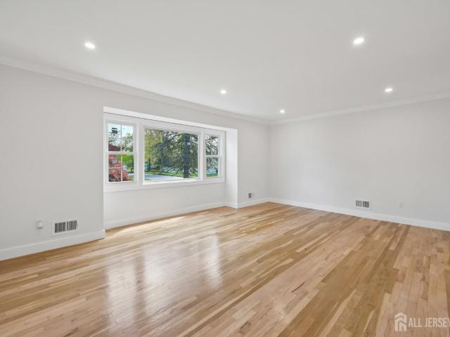 16 Hershey Road