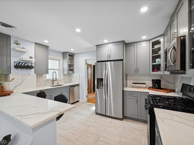 16 Hickory Rd, West Orange, NJ 07052 | MLS #4018 | Compass