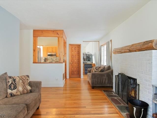 16 High St