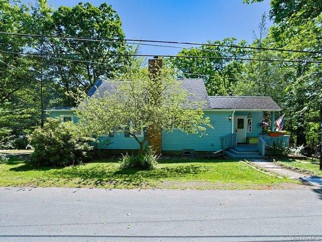 16 Highview Ave, Wurtsboro, NY 12790