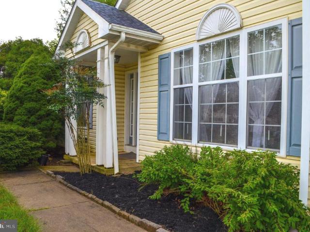 16 Hoffheins Drive