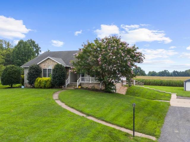 16 Howell Point Road