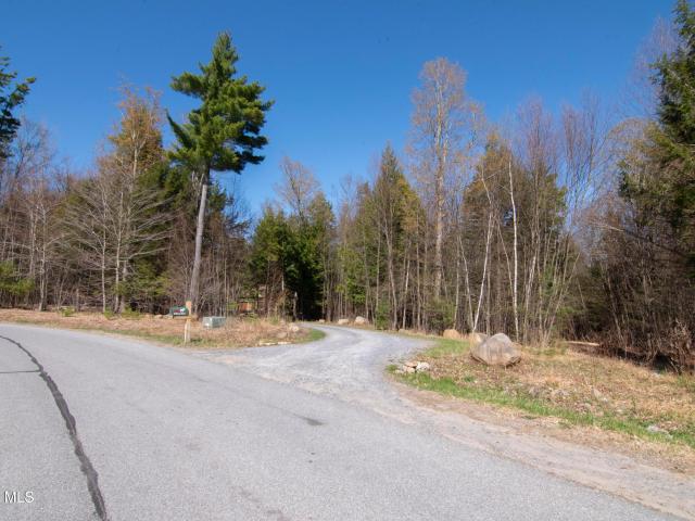 16 Humes Road