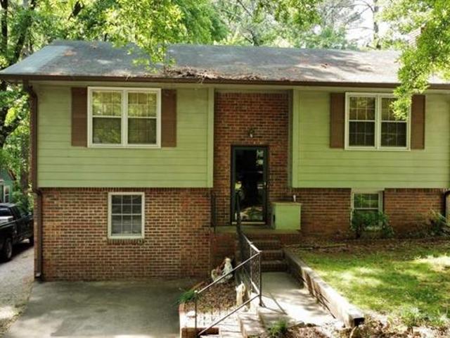 16 Hunters Cove NE, Cartersville, GA 30121