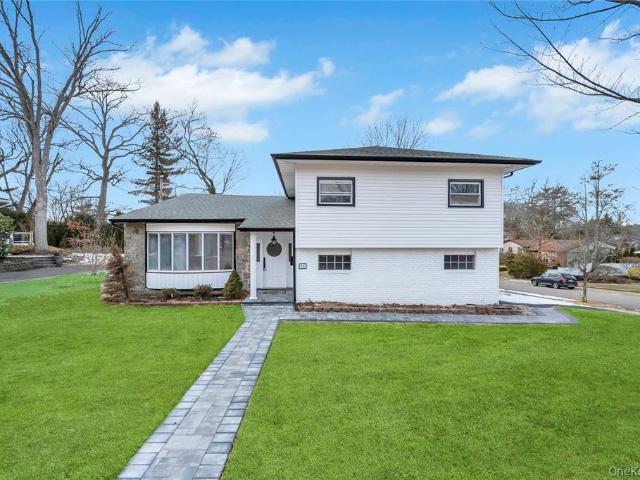 16 Huckleberry Lane