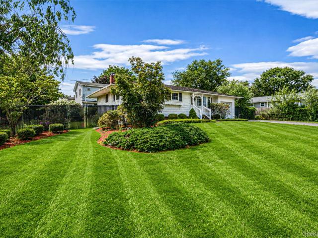 16 Jackson Avenue