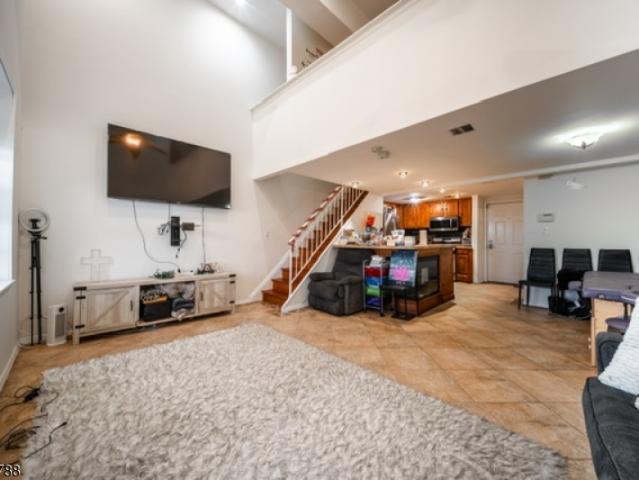 16 Jacques Street # 21