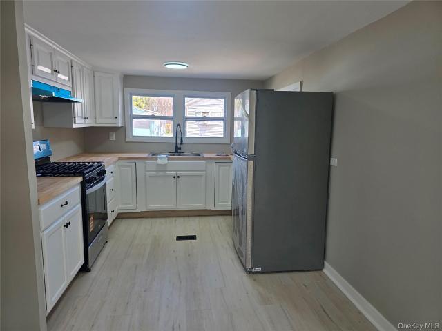 16 Jennifer Ct, Hyde Park, NY 12601 | MLS #961751