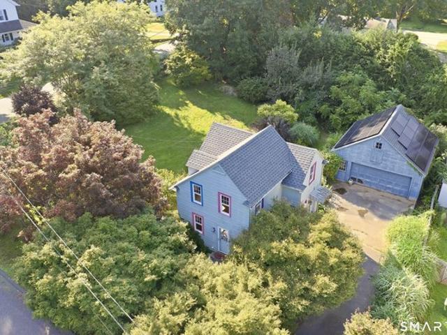16 Jones Ln, Deep River, CT 06417