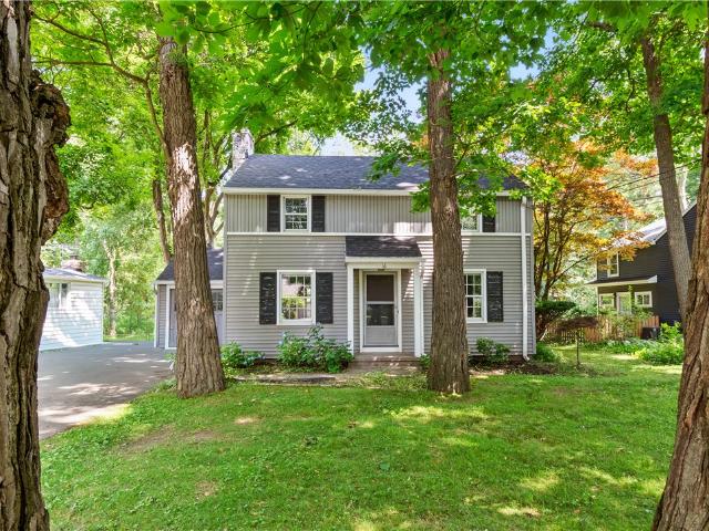 16 Landing Road S