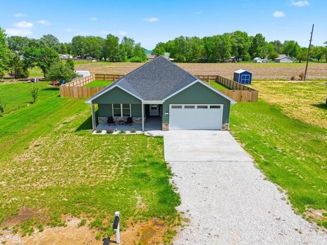 16 Larrys Ln, Cairo, MO 65239